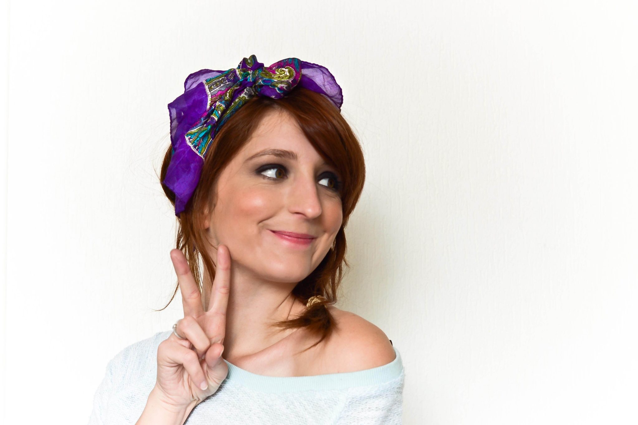 Astuces : Comment porter un bibi sur cheveux court