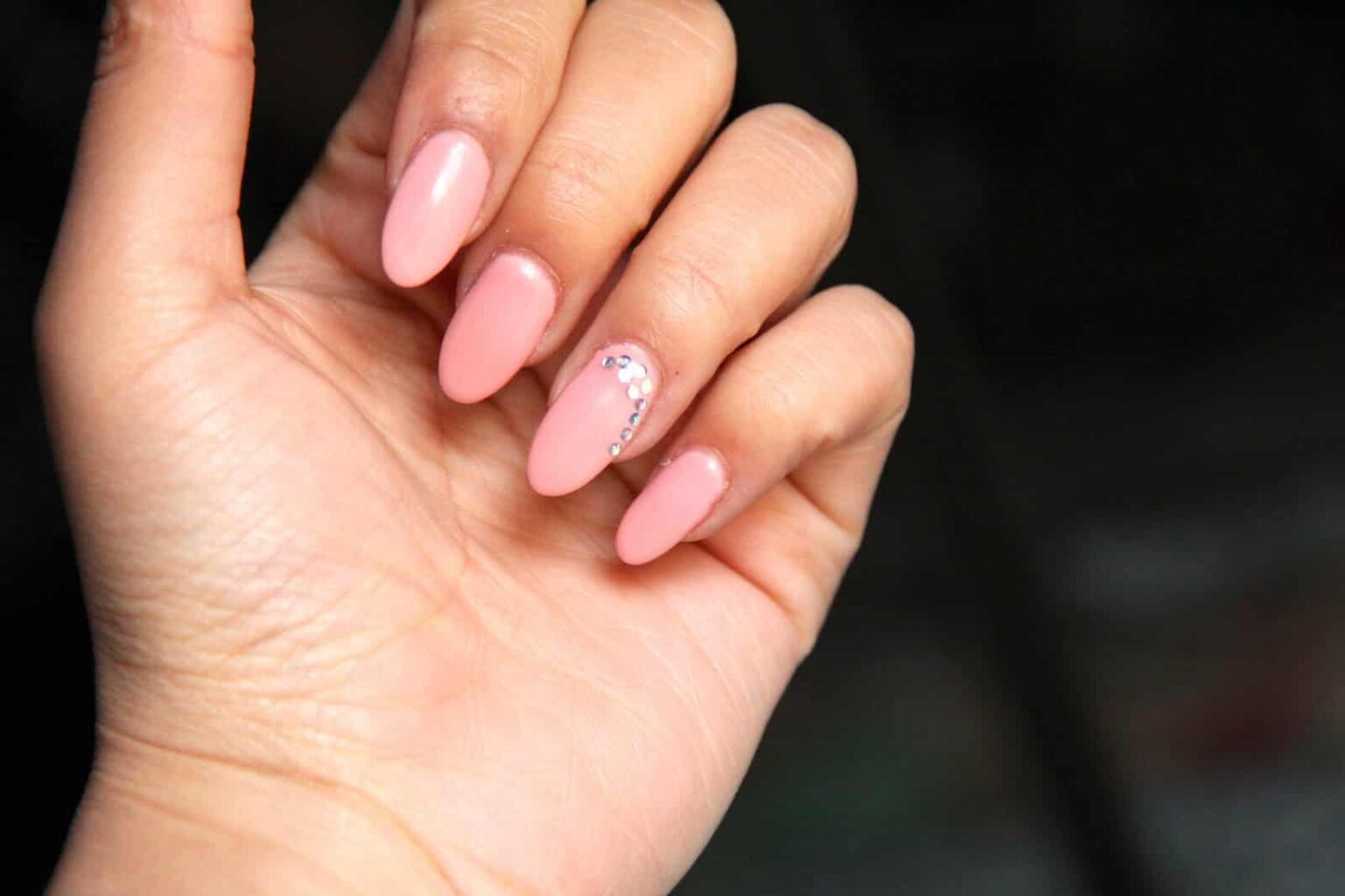 Comment Faire Des Ongles En Forme D'amande