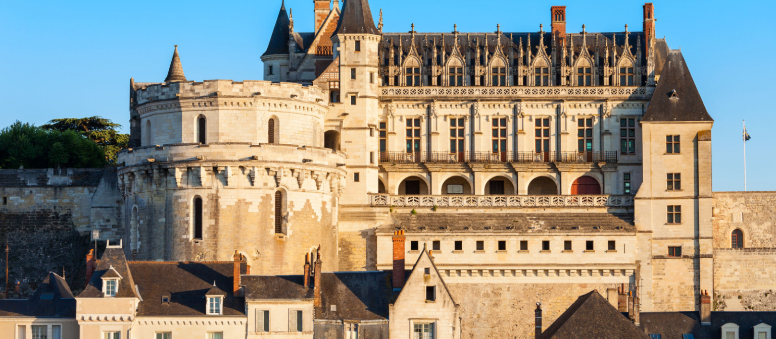 Le Château du Louvre : Symbole de la Renaissance en France
